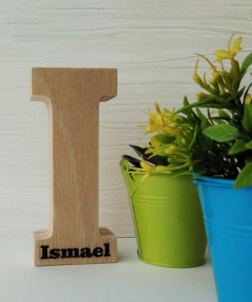 Letra I con el nombre de Ismael - Decoraletras