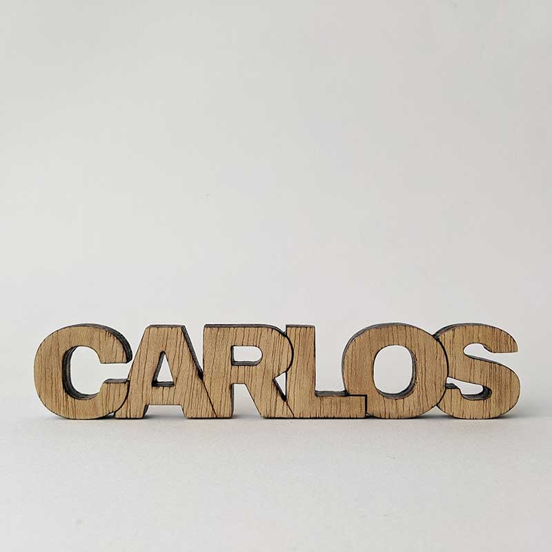 Nombre Carlos en madera - Decoraletras